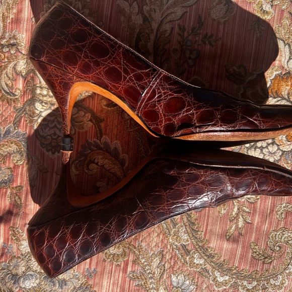 valley shoes | Shoes | 94s 1950s Valley Shoes Crocodile Handcrafted ...